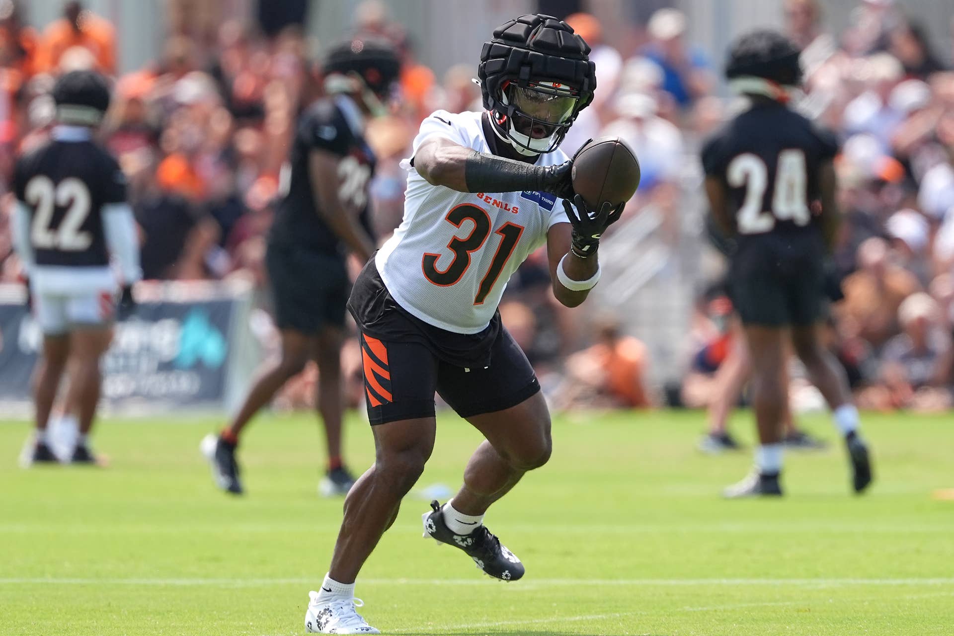 Cincinnati Bengals Running Back Room Drawing Rave Reviews - Athlon Sports