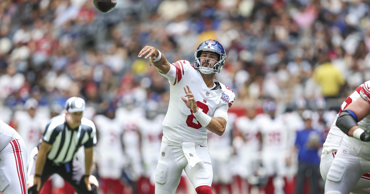 New York Giants Unveil Week 1 Depth Chart: A Brief Look at Offense ...