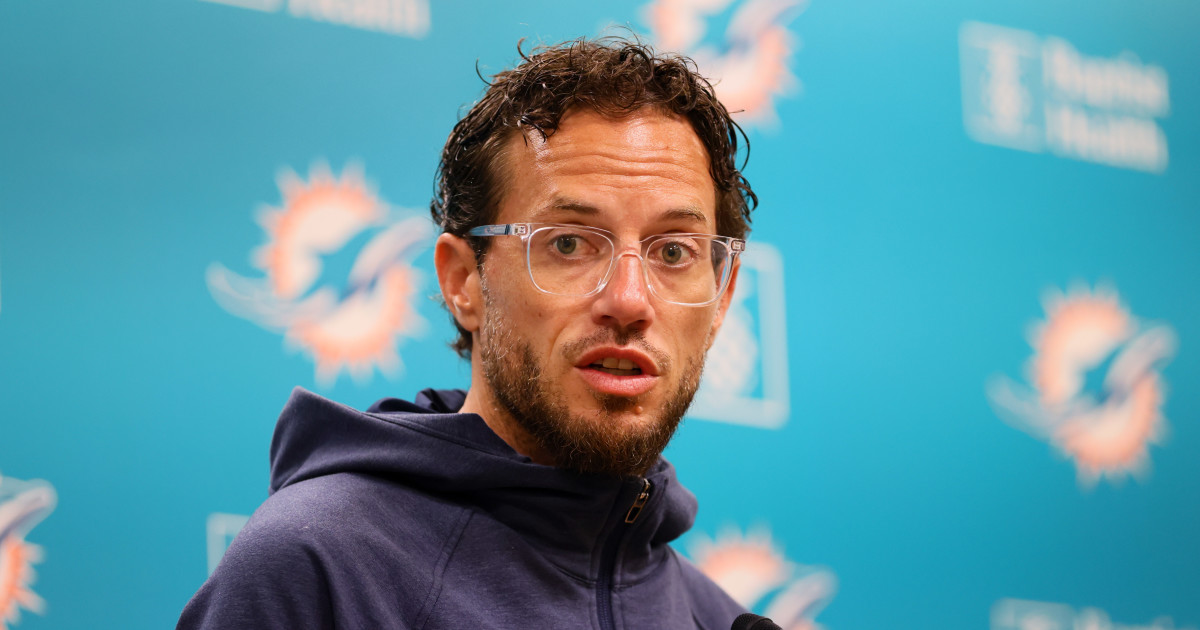 Mike McDaniel Speaks Out on Failed Former Jets Quarterback's Potential ...