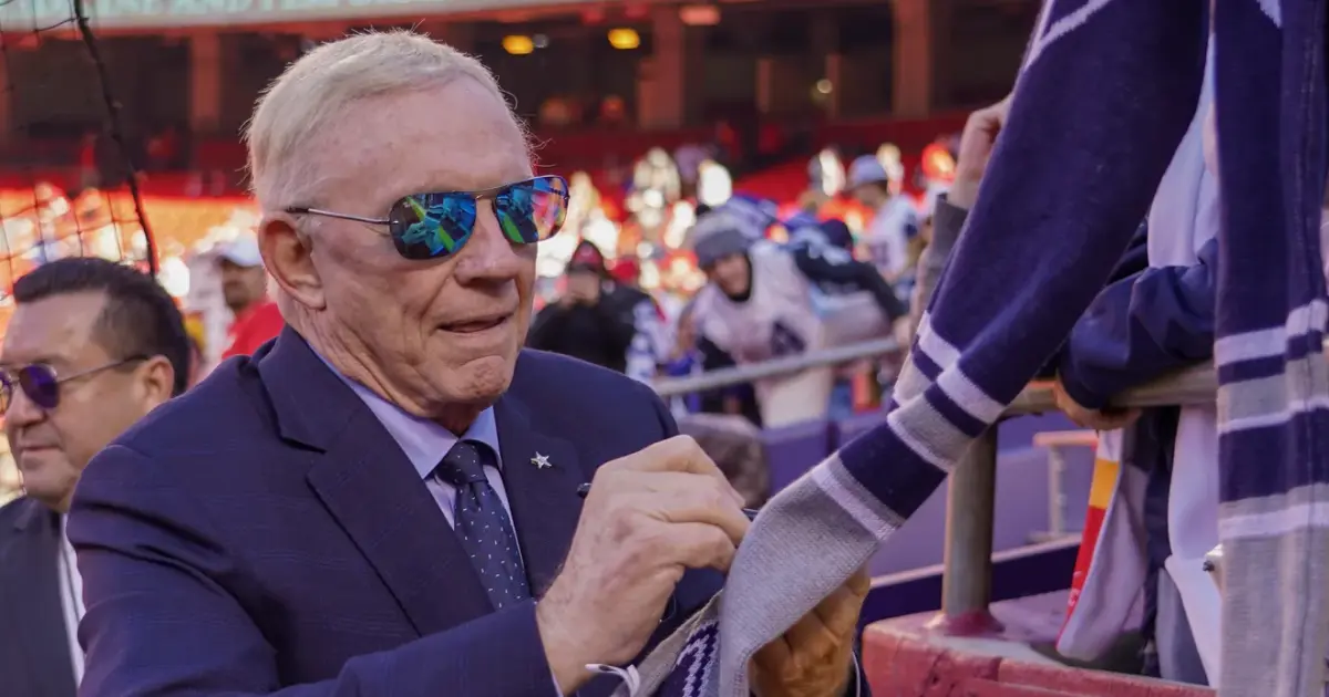 'Unstable Franchise!' Dallas Cowboys Ripped in Agents Survey; Jerry ...