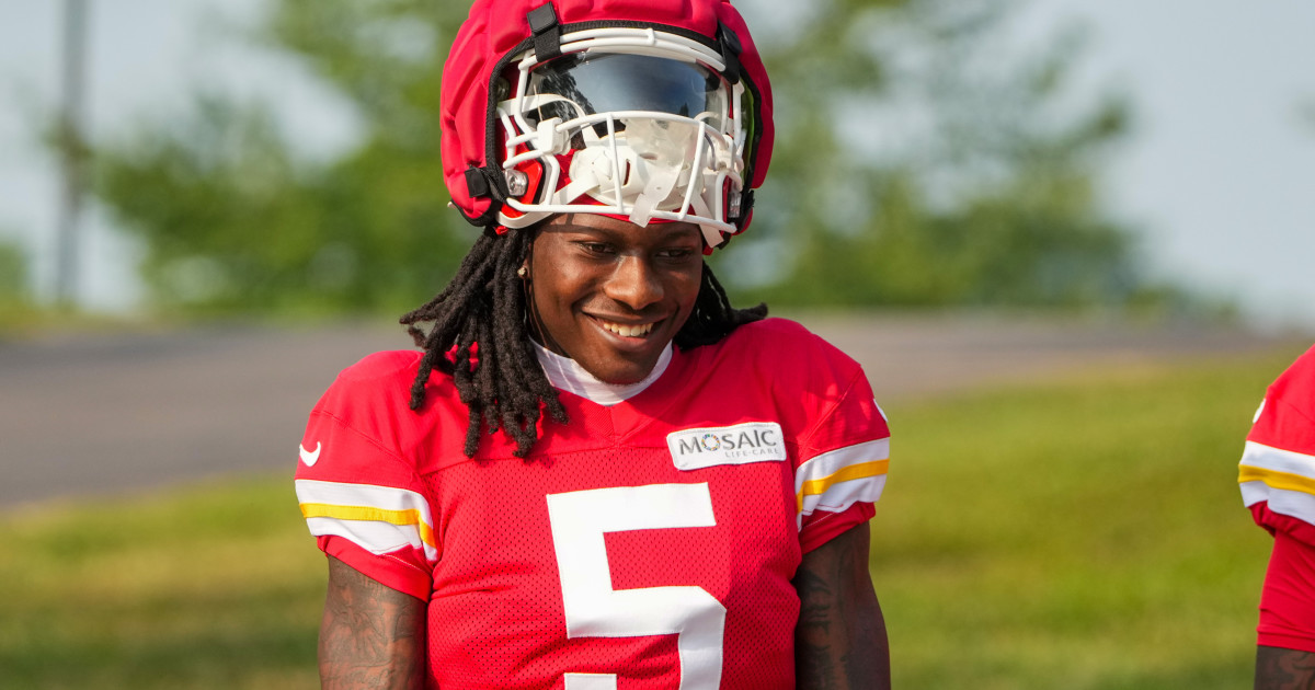 Dallas Cowboys Linked To Signing 'Hollywood' Brown As CeeDee Lamb ...