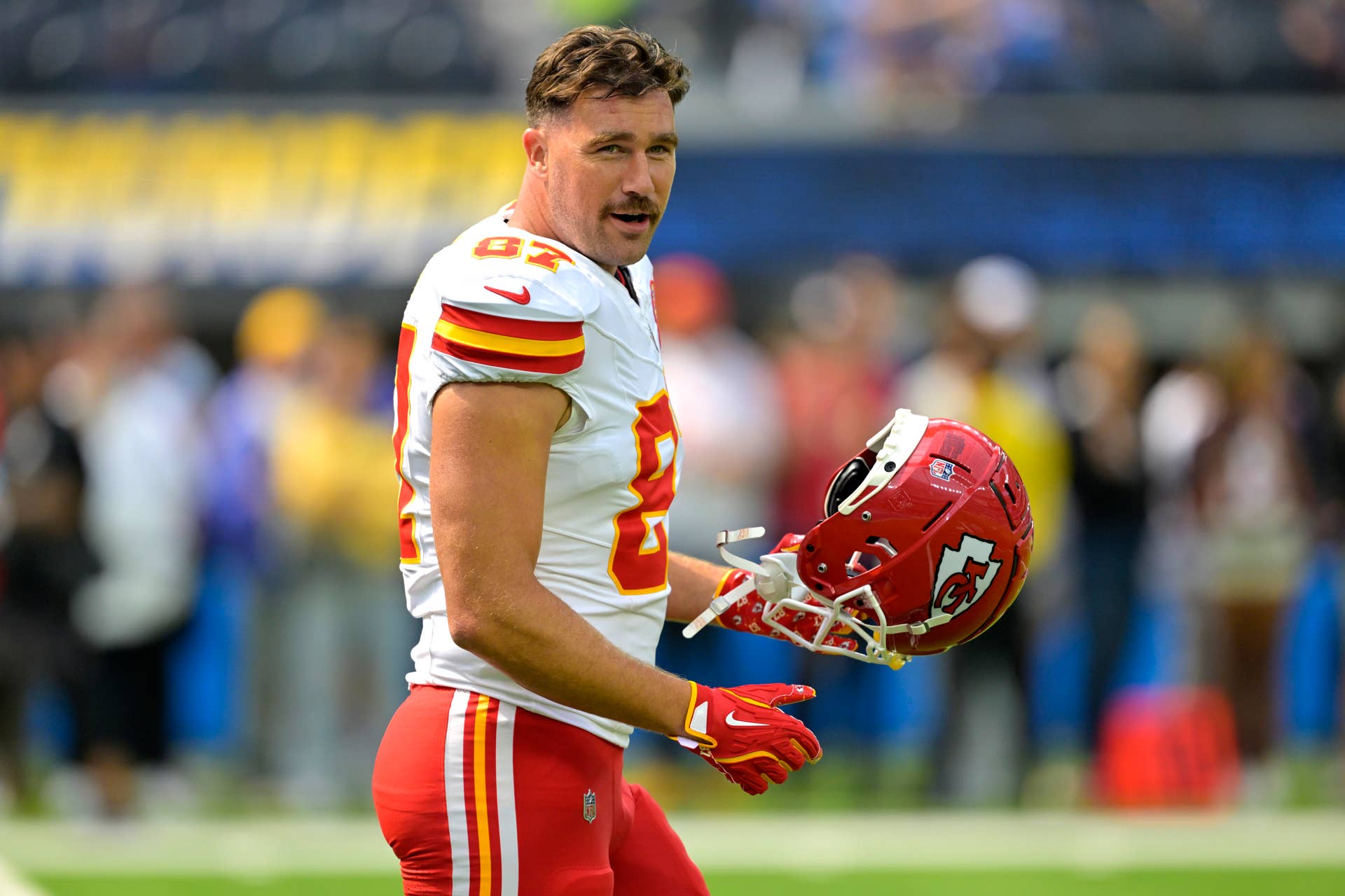 Travis Kelce Earned Elite Spot NFL in History in Week 12 - Athlon Sports