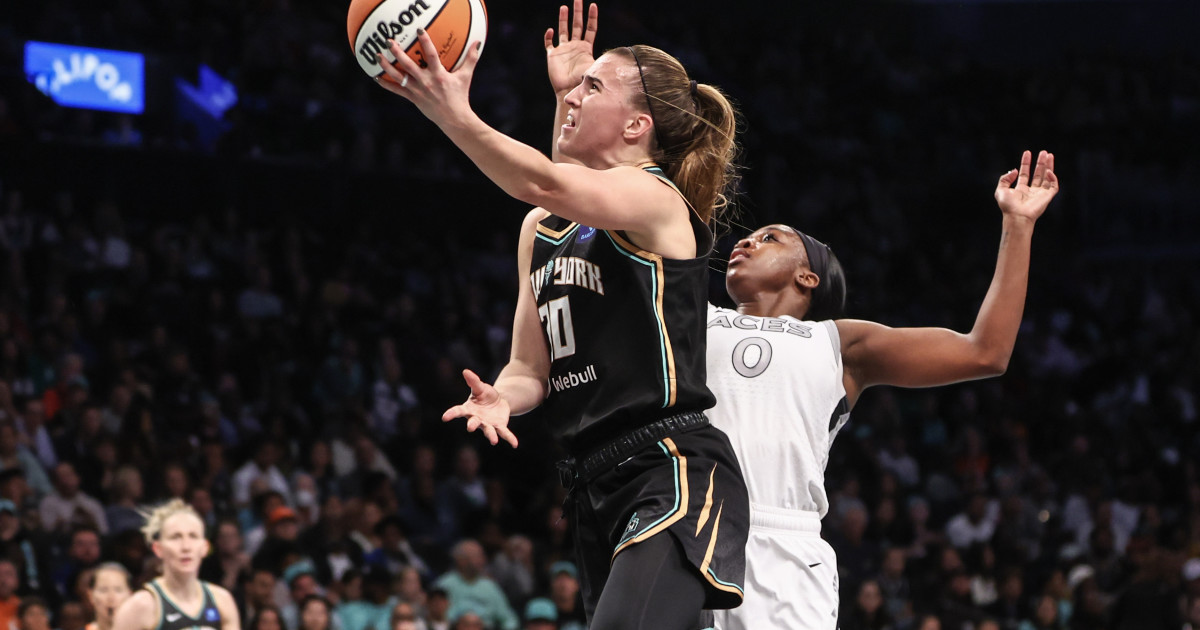 Dillon Gabriel Wasn't the Only Duck Star to Have a Bad Game Friday ...