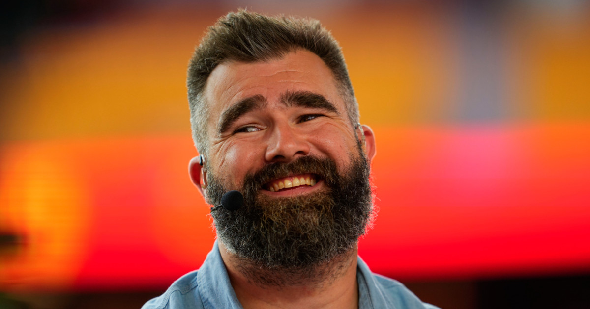 Jason Kelce Screams in Excitement as Taylor Swift Announces Big News ...