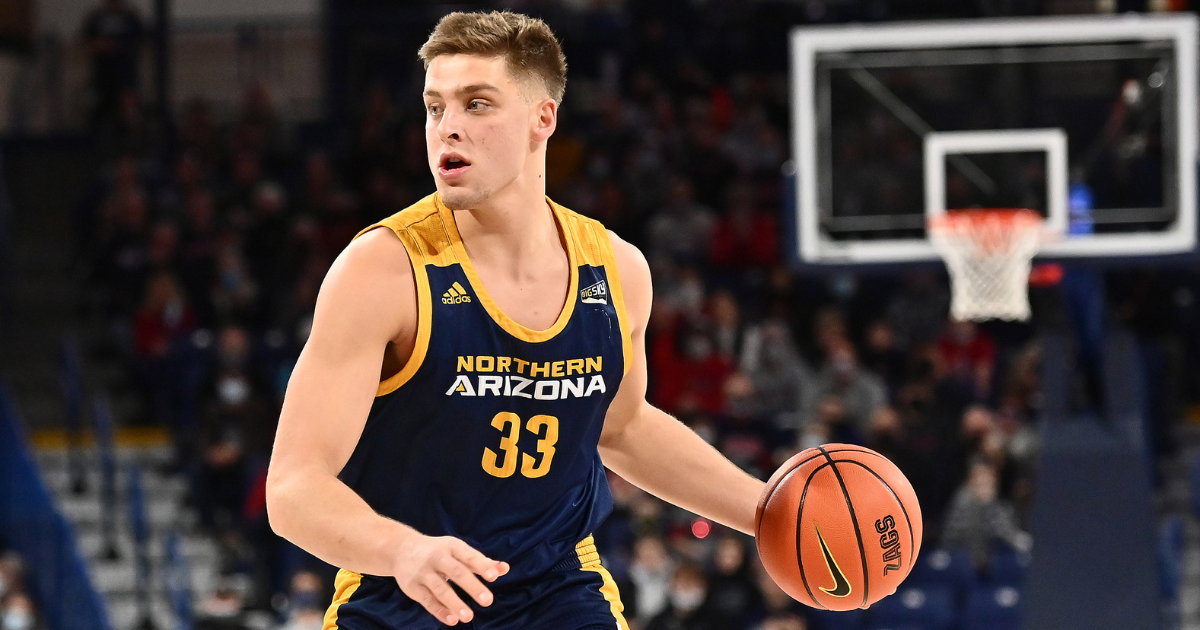 Notre Dame Lands Transfer Forward Carson Towt, Nation's Leading ...