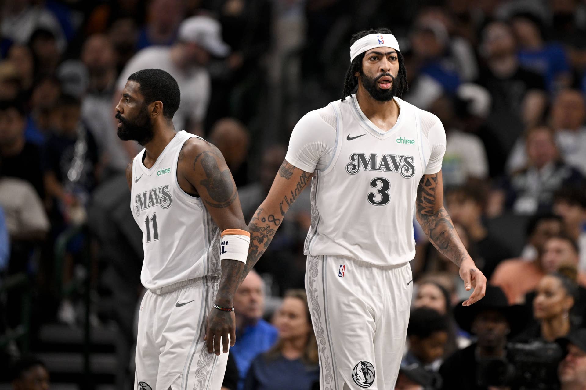 Blockbuster Mavericks Trade Idea Pairs Anthony Davis, Kyrie Irving With ...