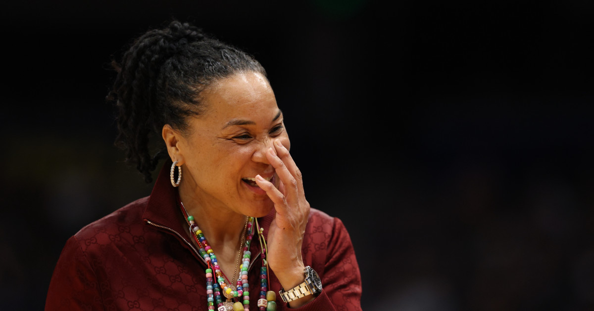 Dawn Staley Sends Message to Philadelphia WNBA Team After Historic Move - Athlon Sports