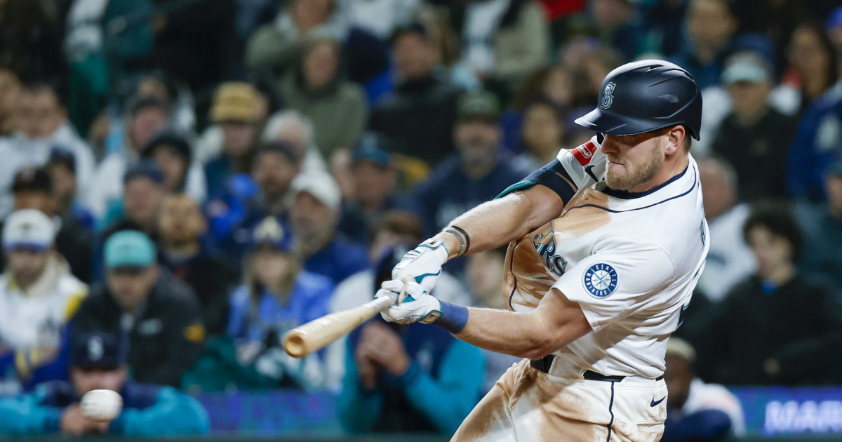 Seattle Mariners Lose Injured Outfielder for Long Stretch - Athlon Sports