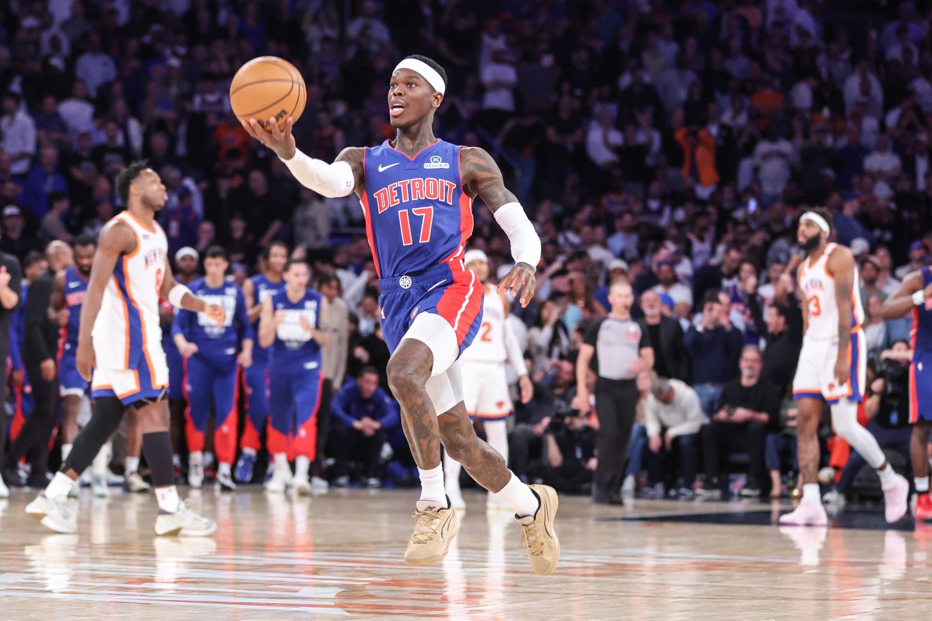 Dennis Schroder Makes NBA History After Signing With Kings - Athlon Sports