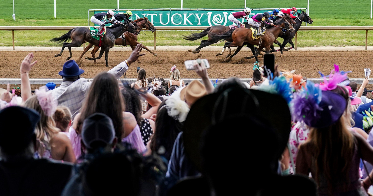 Jimmy Fallon Helps Puppies Make Kentucky Derby Prediction - Athlon Sports