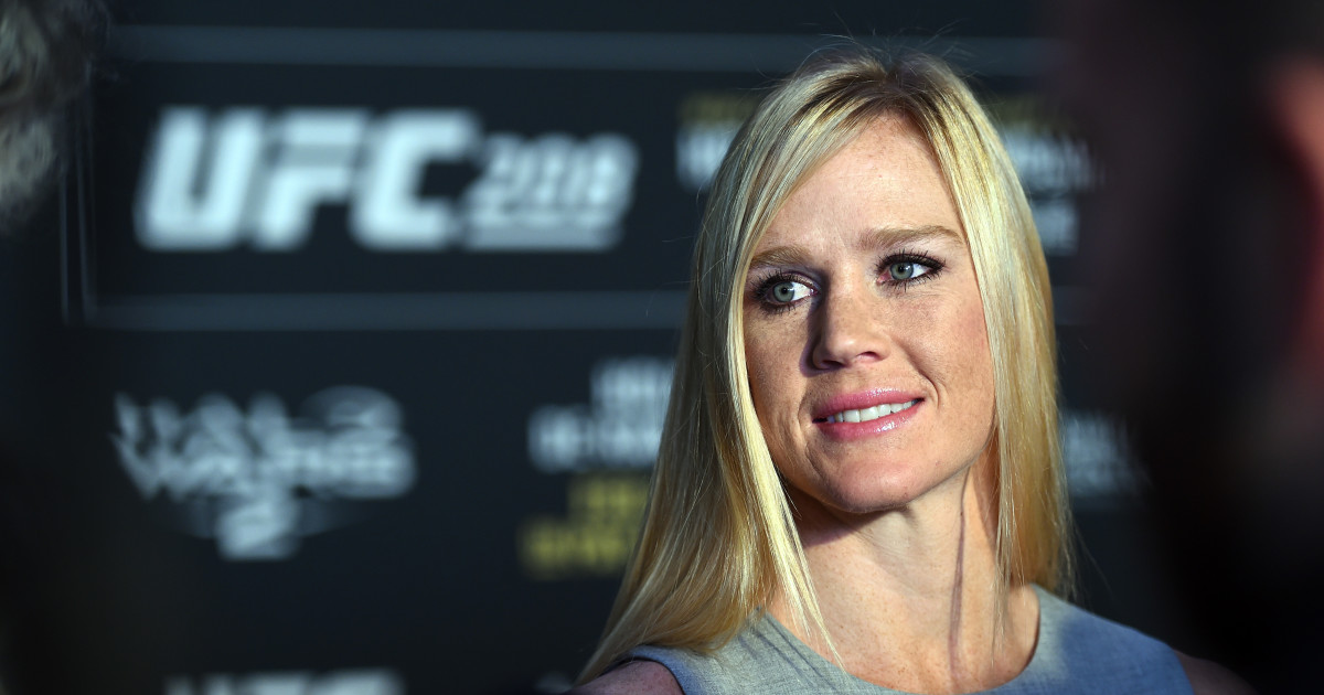 Holly Holm Seeks World Championship Belt at 44 Years Old - Athlon Sports