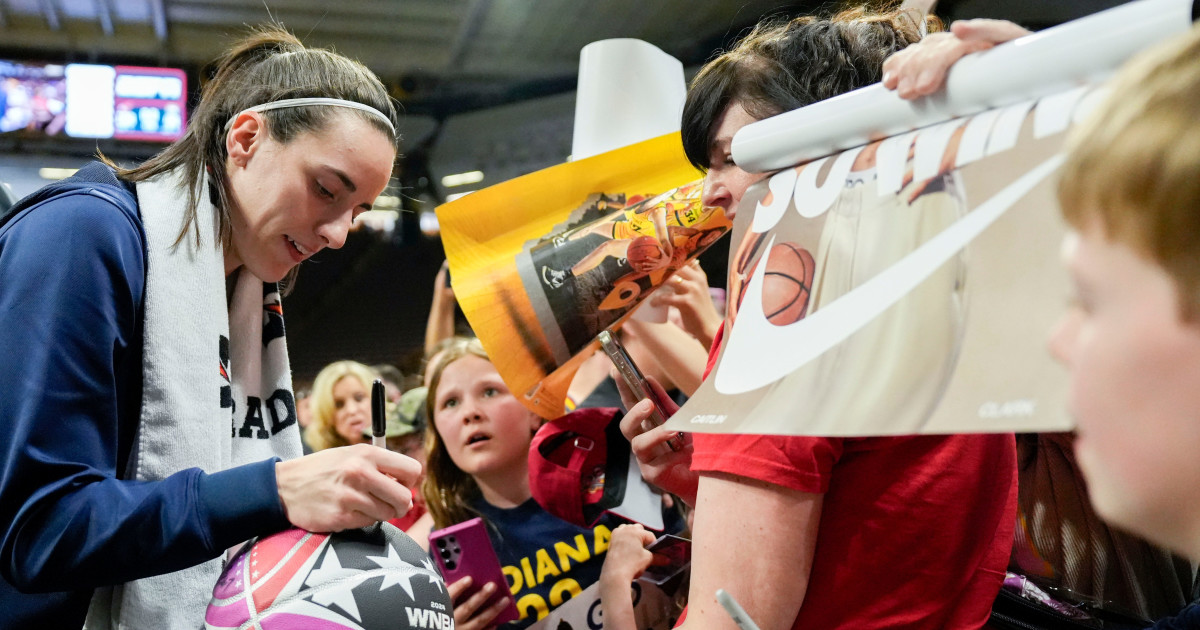 Caitlin Clark MVP Predictions Spike on Social Media After Sunday's Performance - Athlon Sports