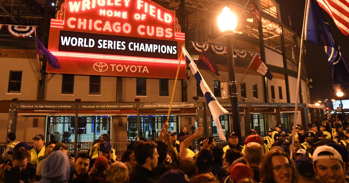 Is New Chicago-Born Pope Leo XIV a Cubs or White Sox Fan? - Athlon Sports