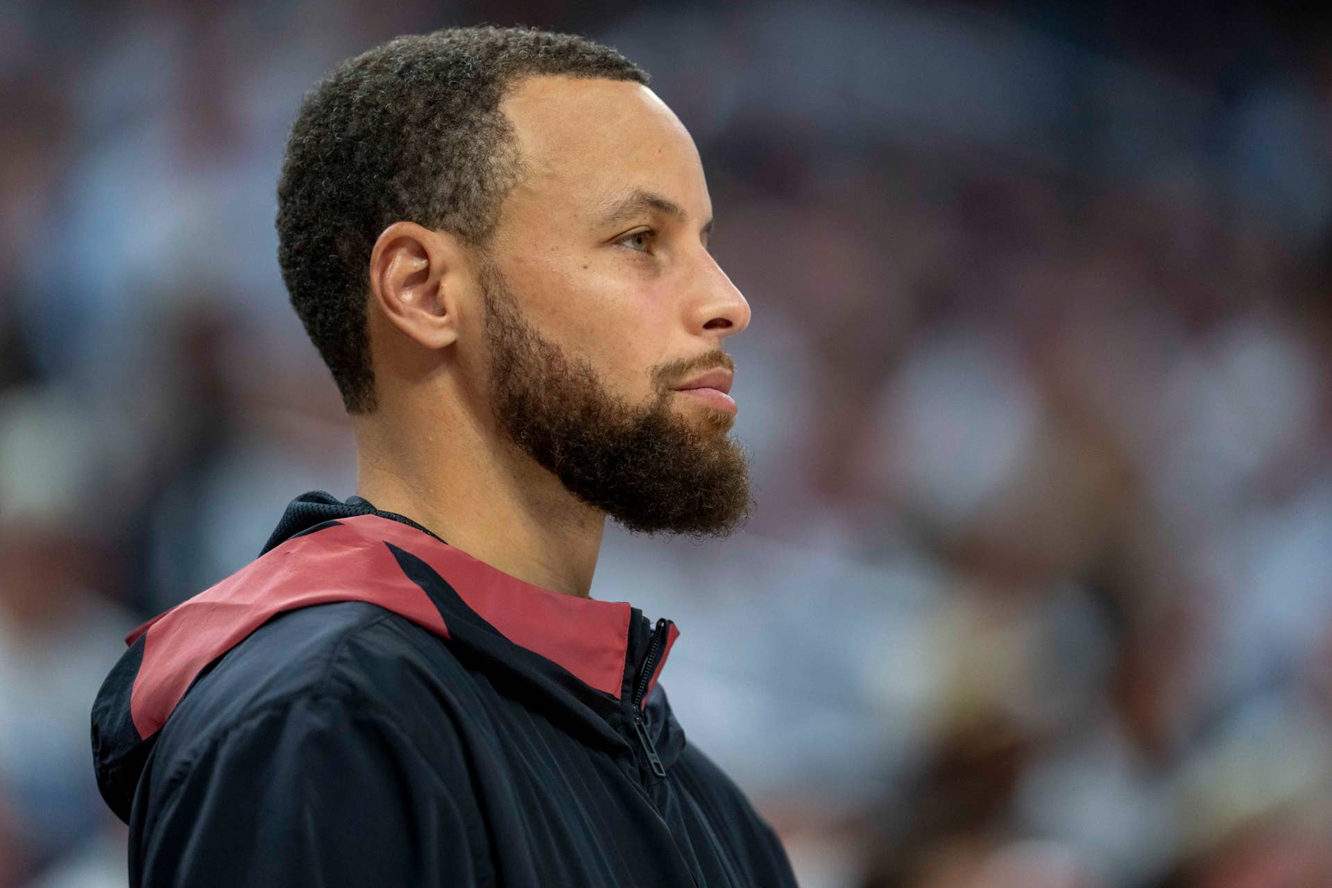 Cameras Catch Steph Curry Interaction With Young NBA Fans During ...