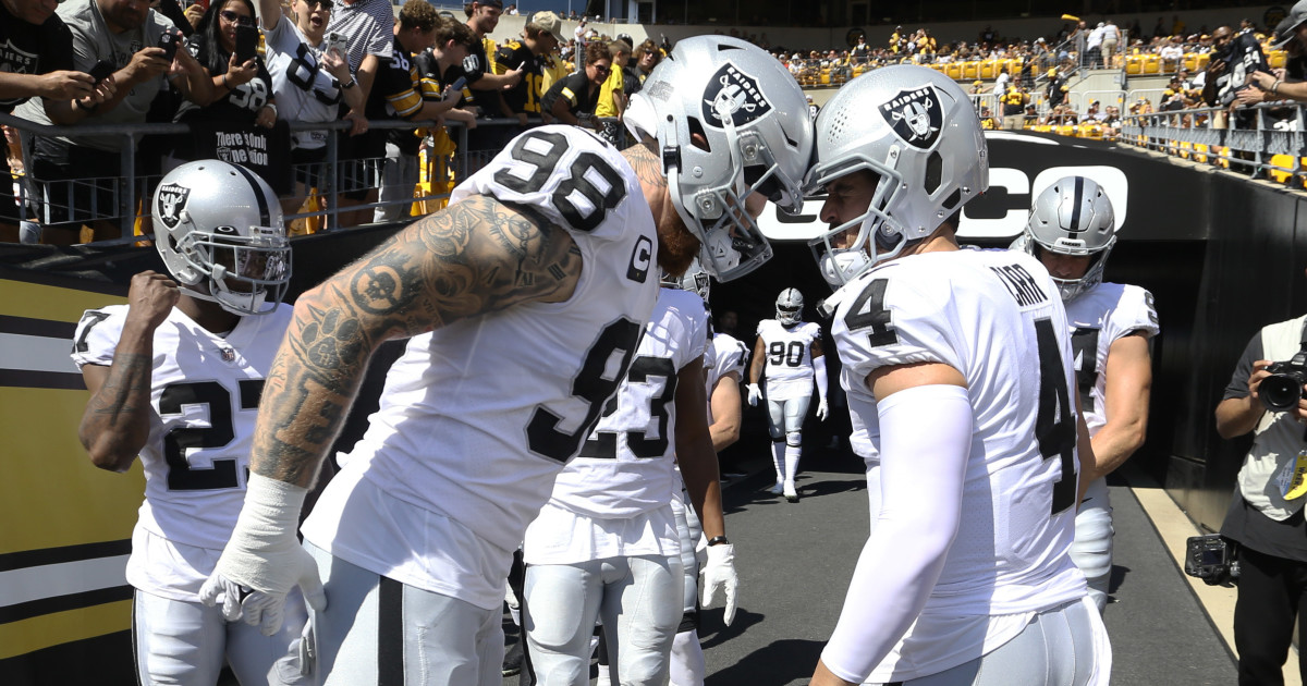 Maxx Crosby Has Three-Word Message for Derek Carr After Big ...