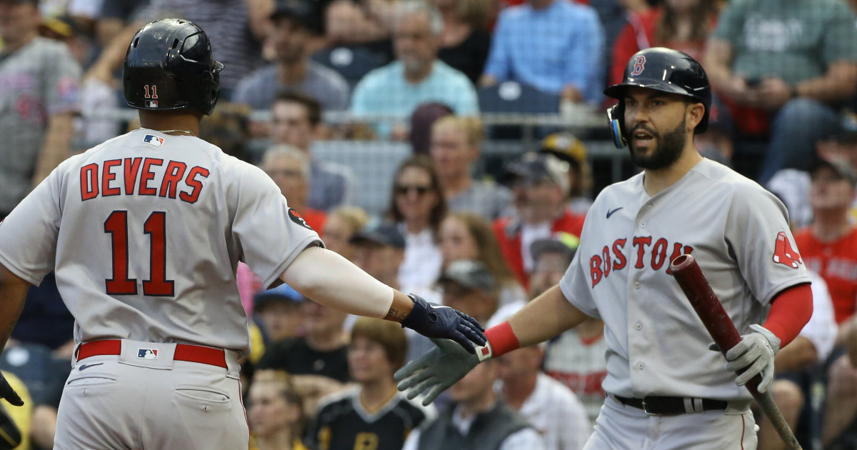 Former Red Sox Eric Hosmer Calls Out Craig Breslow Amid Rafael Devers ...