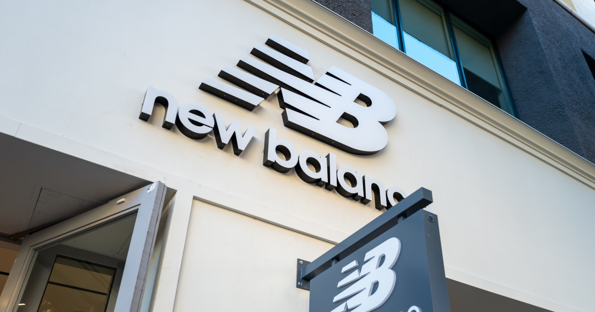 New Balance’s $160 Water-Repellent Jacket Is Now $49 — 70% Off - Athlon ...