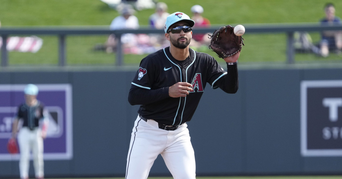 Diamondbacks Facing Eugenio Suarez Decision After Jordan Lawlar Call Up - Athlon Sports