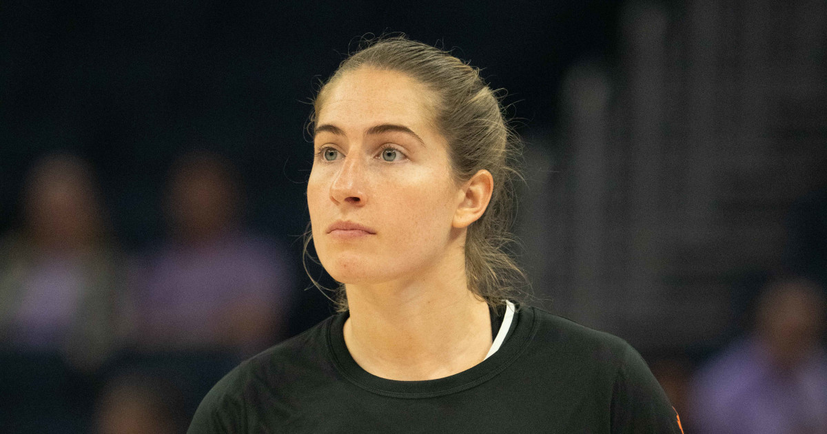 Slow-Mo Video of Kate Martin's 3-Pointer Leaves Fans in Disbelief ...