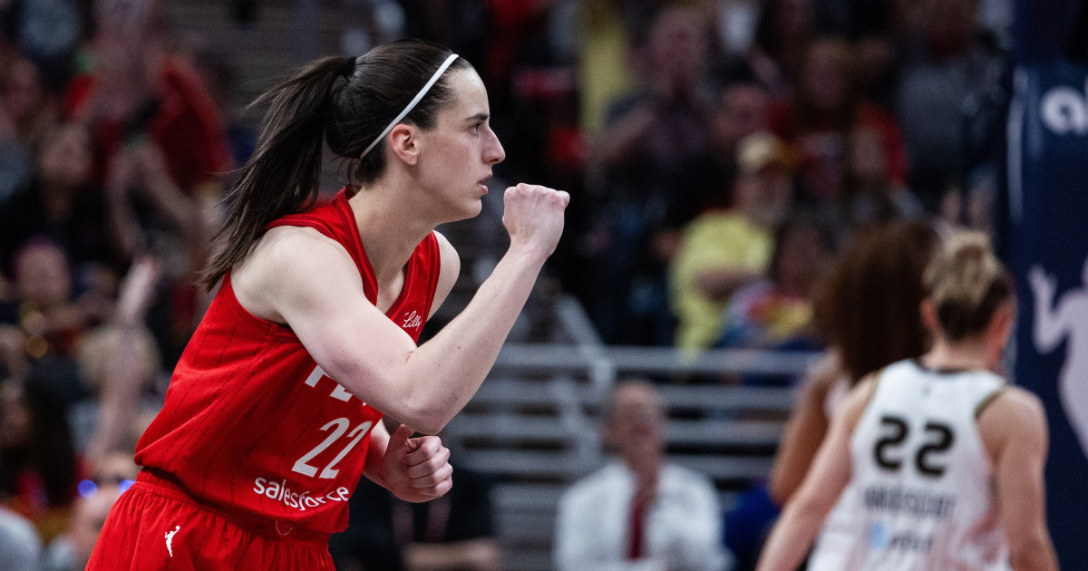 Caitlin Clark Receives Legendary Praise From Historic Stat Line During ...