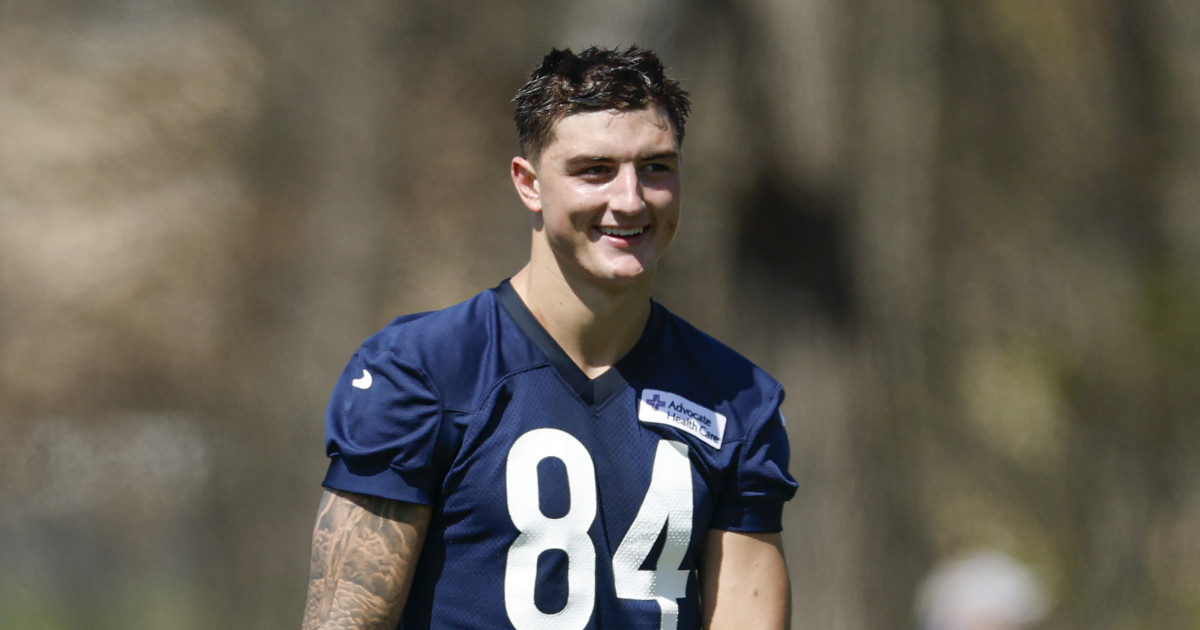 Chicago Bears Make Roster Move After Rookie TE Injury News Surfaces ...