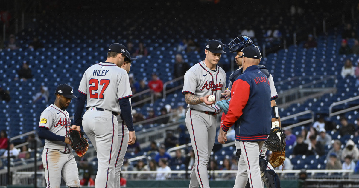 Braves Pitcher Had Concerning 1-Word Message Before Leaving Phillies ...