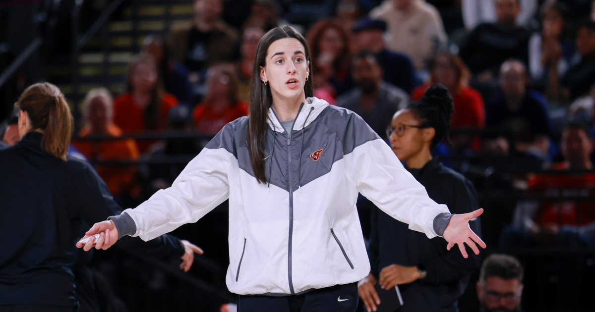 Cameras Catch Caitlin Clark's Serious Exchange With Sophie Cunningham ...