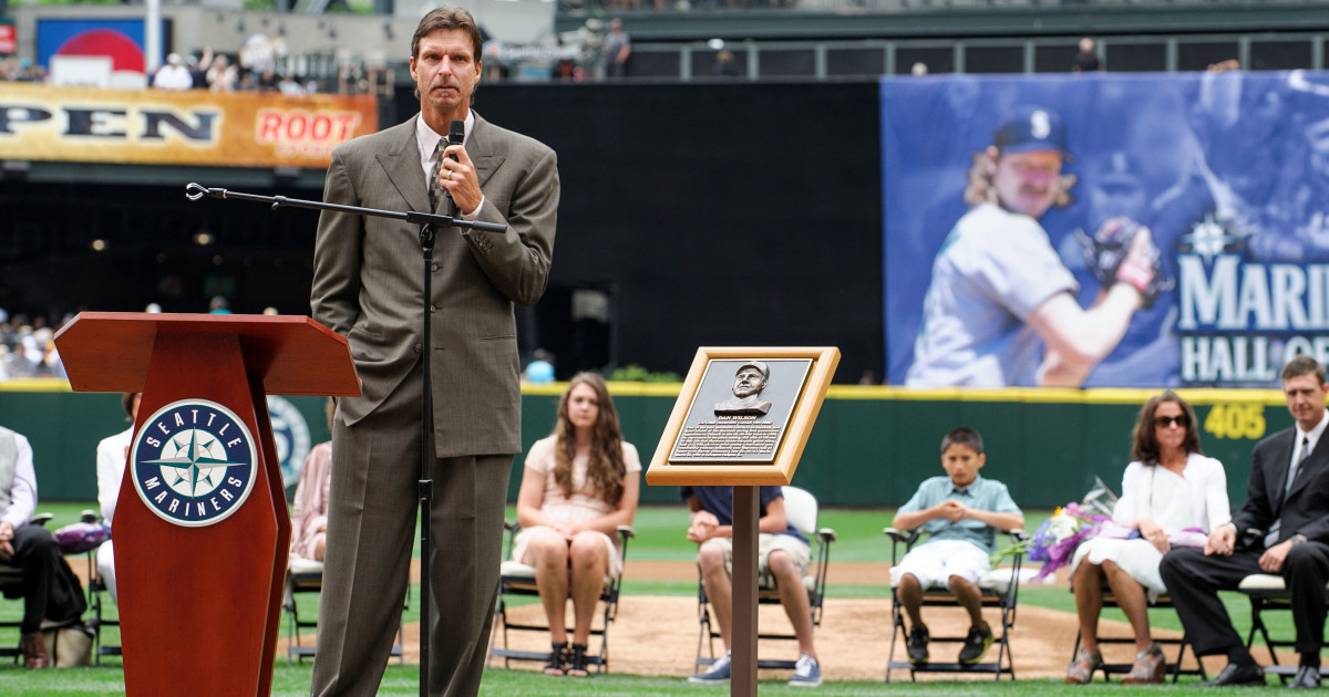 Mariners Turn Heads With Major Randy Johnson Announcement - Athlon Sports