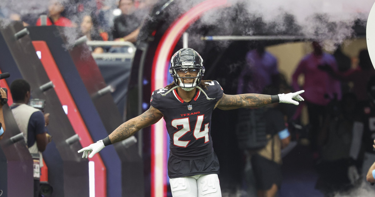 Houston Texans Star Defender Earns Eye-Popping Ranking - Athlon Sports