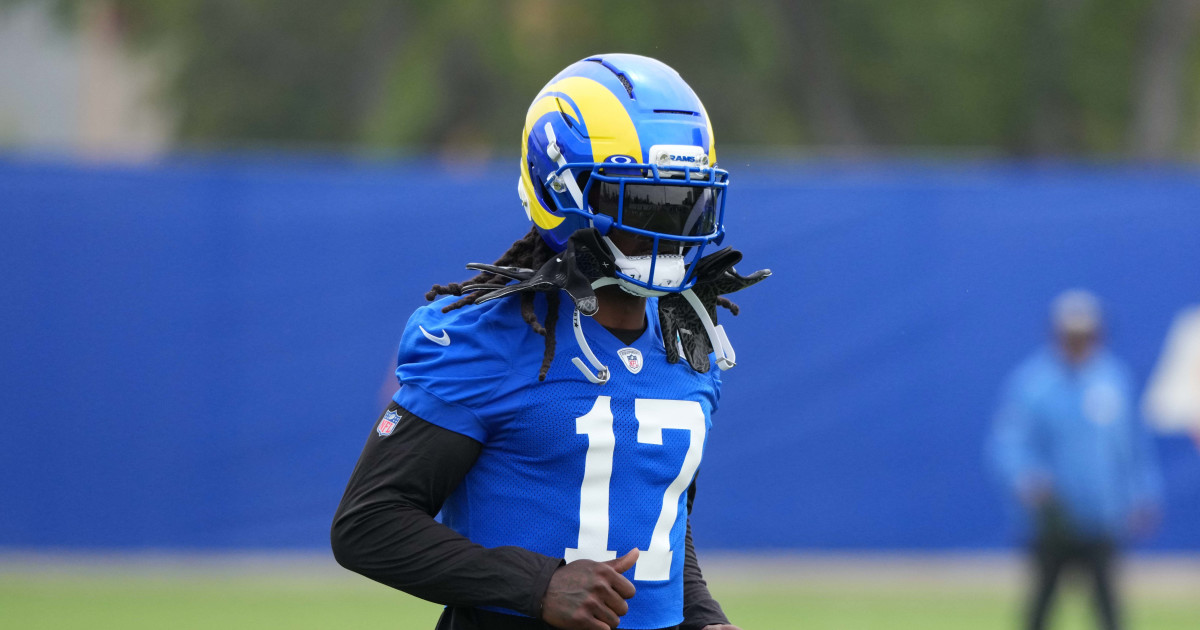 Davante Adams Sends Strong Message to Eagles Star Ahead of Rams Playoff Rematch - Athlon Sports