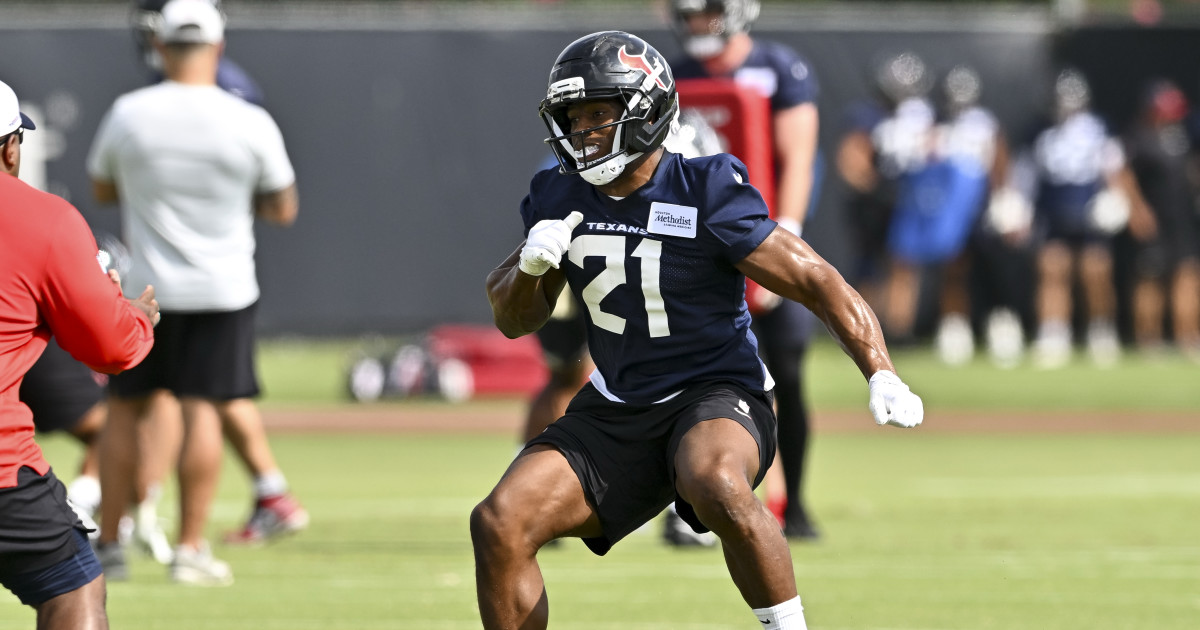 Texans’ Star Nick Chubb Issues 4-Word Reassuring Statement on Injury ...
