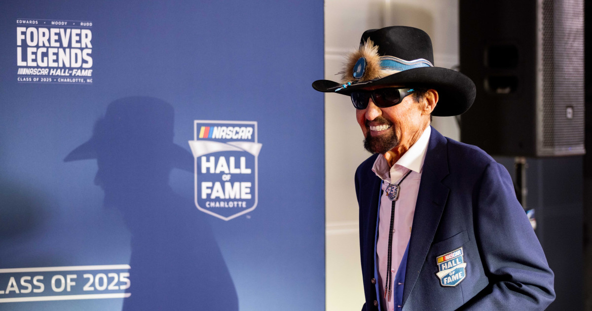 Richard Petty Doesn’t Sugarcoat Feelings on Playoff Format After Shane ...