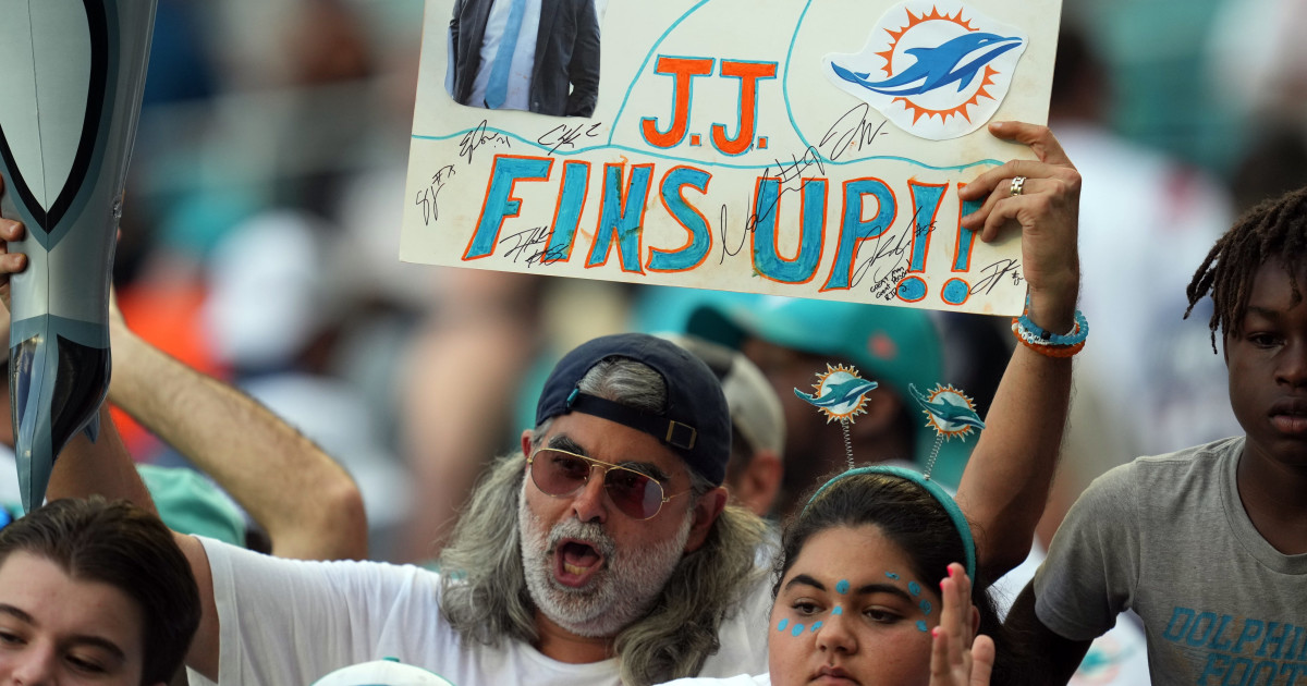 Late Dolphin to Be Honored at Pro Football Hall of Fame - Athlon Sports