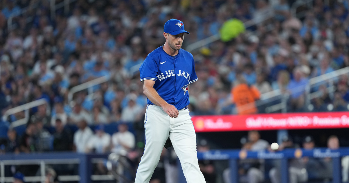 Max Scherzer Had Four Words After Leaving Yankees Game Early - Athlon Sports