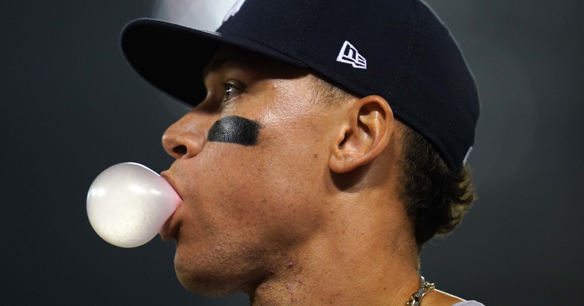 Aaron Judge Sends Strong Juan Soto Message After Yankees’ Series vs. Mets - Athlon Sports