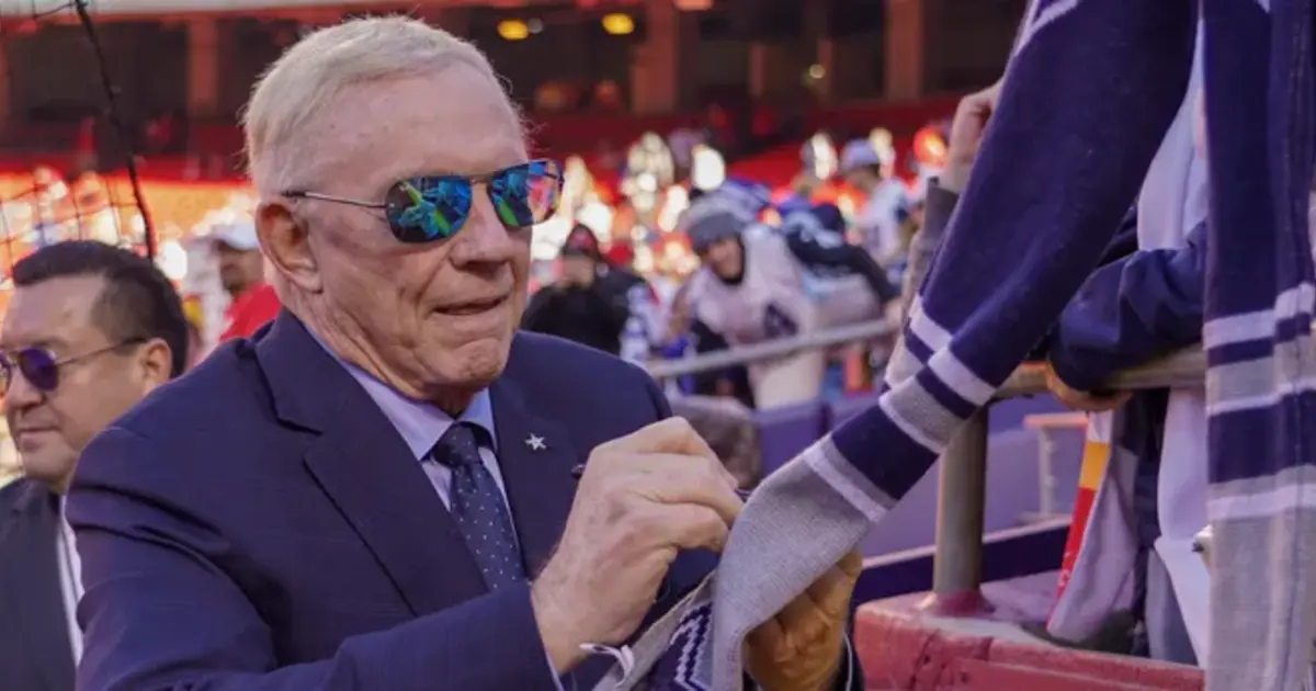 Dallas Cowboys Insider Demands Jerry Jones Apology to Fans For ...
