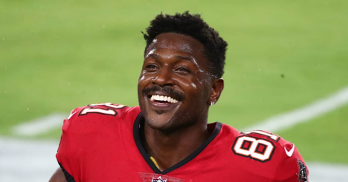 Former NFL All-Pro Receiver Antonio Brown Wanted for Attempted Murder - Athlon Sports