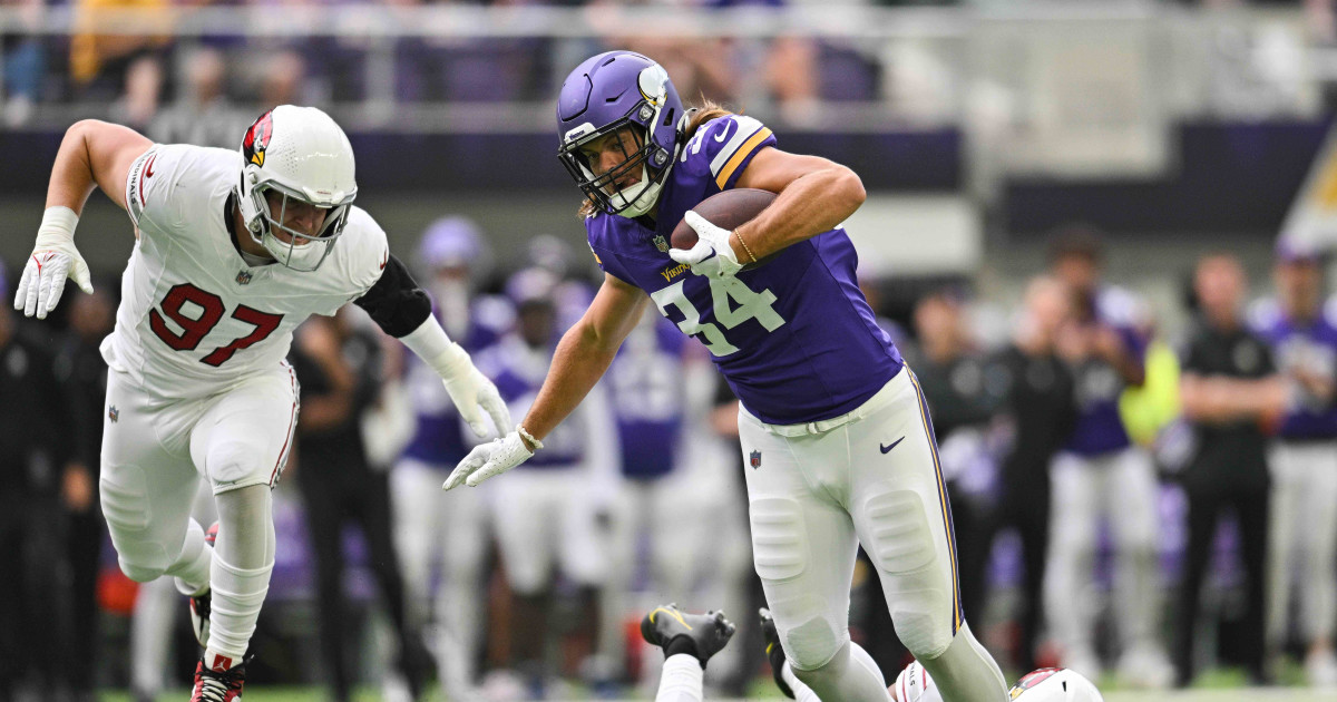 NFL Team Waived Player Hours After Wishing Him Happy Birthday - Athlon ...