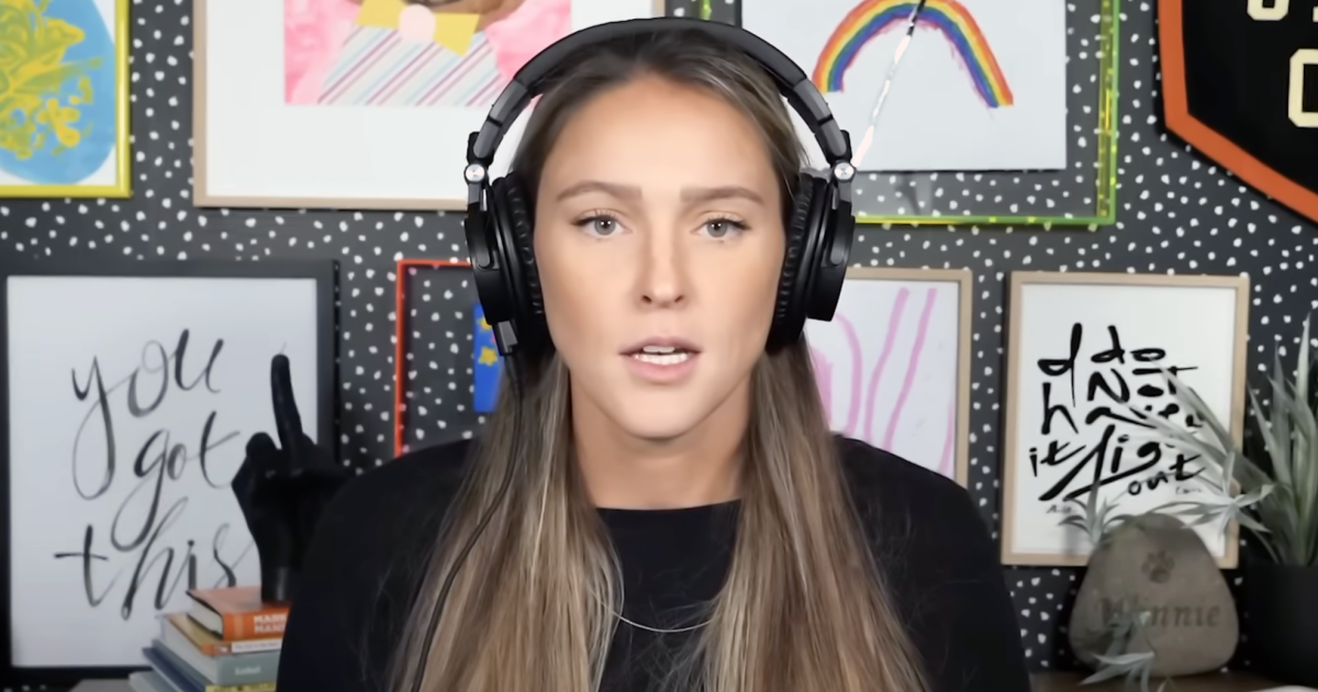 Jason Kelce’s Wife Kylie Kelce Melts Hearts After Sweet Reunion Moment ...