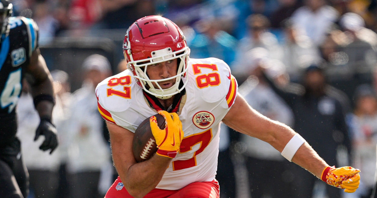 Kansas City Chiefs Visit Cleveland Browns in Travis Kelce Homecoming ...