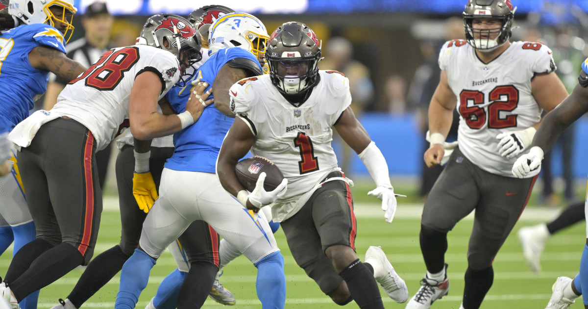 Tampa Bay Buccaneers Urged to Make Shockingly Bold Backfield Move ...