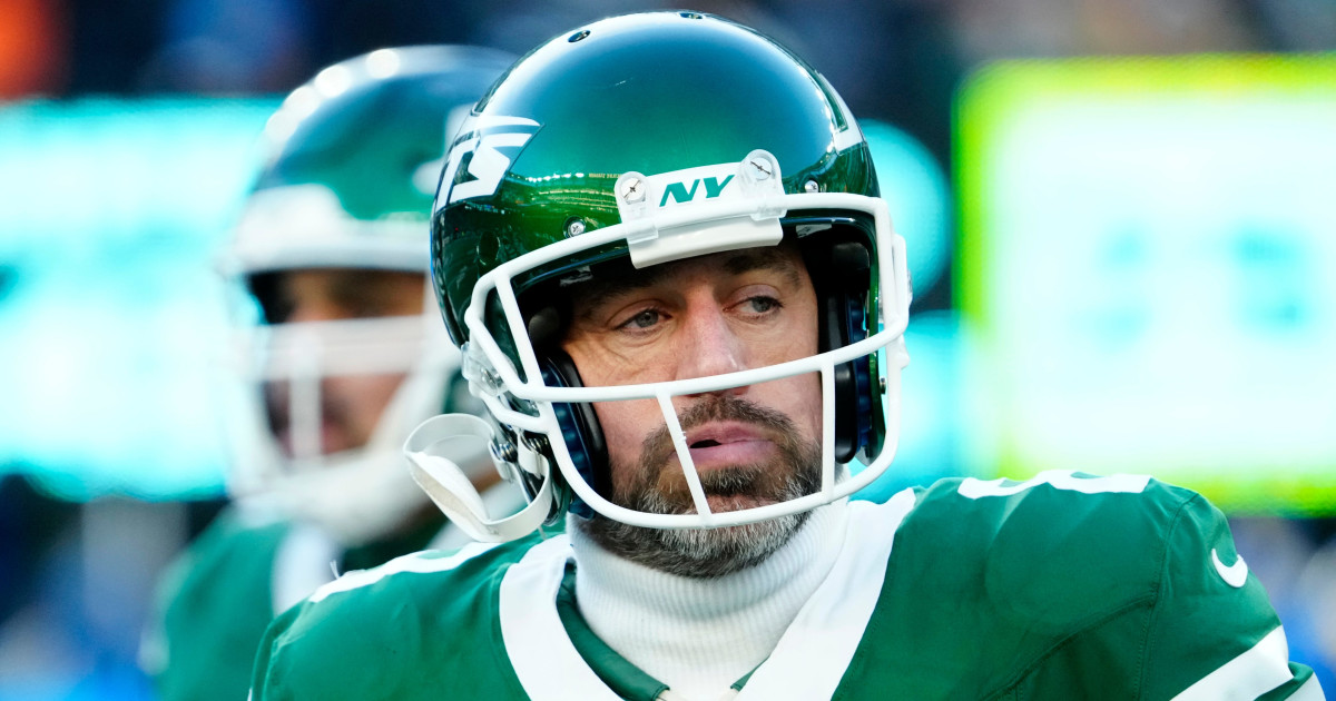 New York Jets Fans Blame Aaron Rodgers For NFL-Worst Finger-Pointing ...