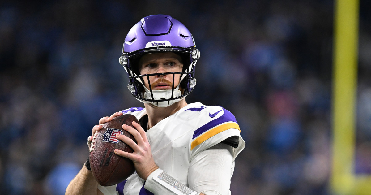 Fans Irate After Officials Ignore Sam Darnold Face Mask Penalty in ...