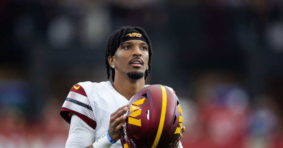 Jayden Daniels' Eventual Girlfriend Gets Strong Message From Mom ...