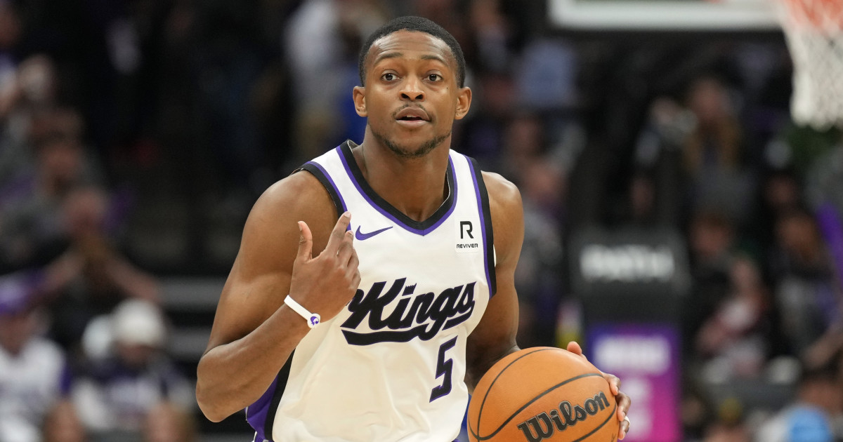 De'Aaron Fox's Parting Message Catches Attention - Athlon Sports