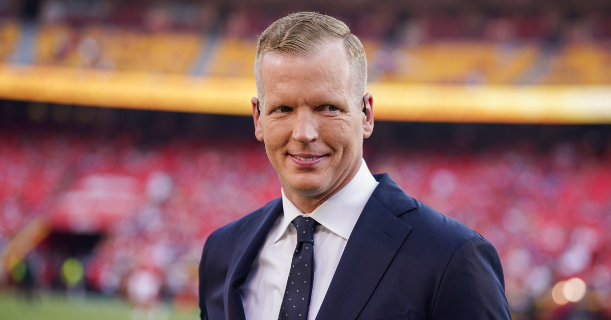 Philadelphia Eagles QB Jalen Hurts Draws Bizarre Criticism From Chris ...