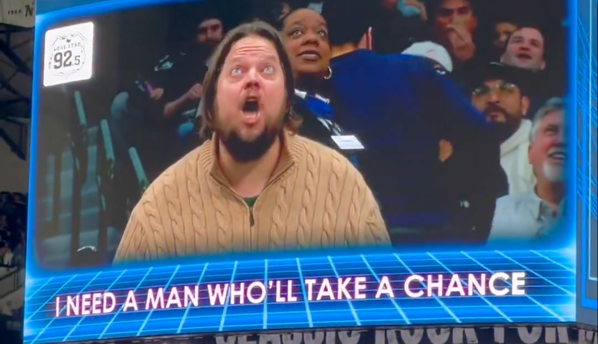 Mavericks Eject Fans for Bold 2-Word Message on Jumbotron - Athlon Sports