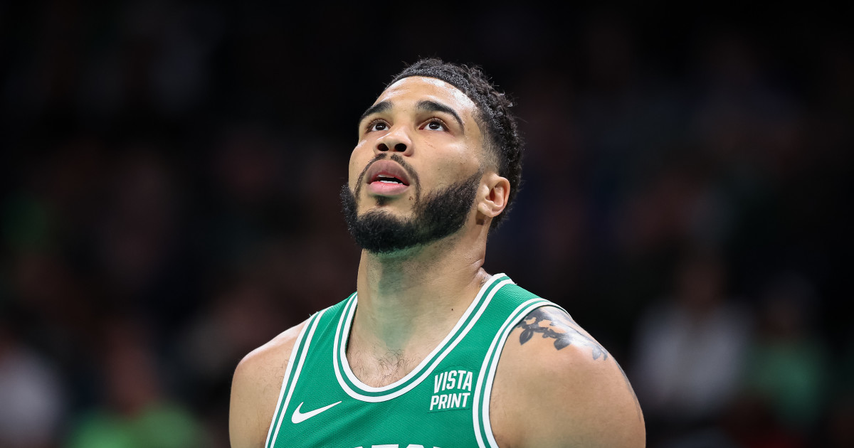 Camera Catches Celtics Fans' Immediate Reaction to Jayson Tatum's Scary Injury - Athlon Sports