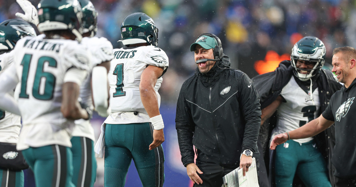 Philadelphia Eagles' Kevin Patullo's 'New Wrinkles' Make a Good First ...