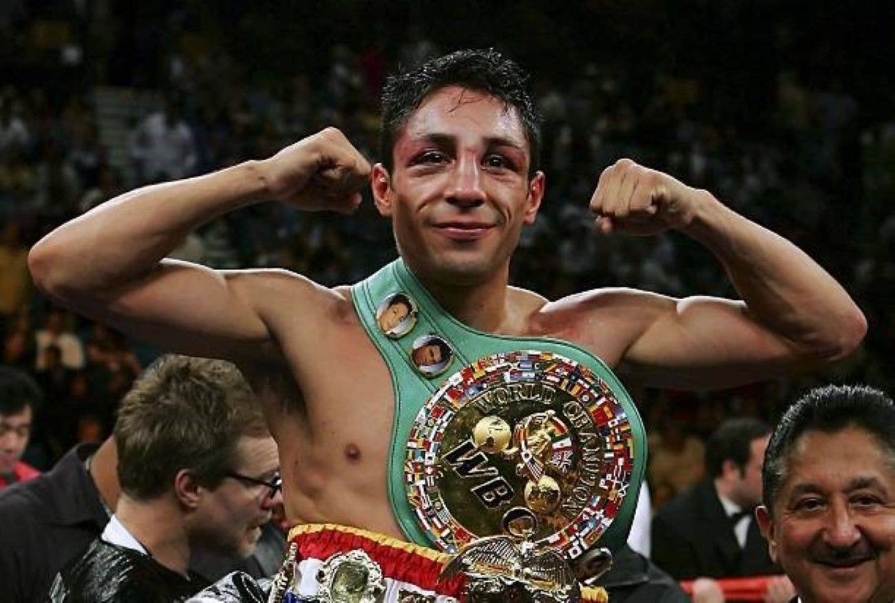 Israel Vazquez: A Boxing Icon's Final Round - Athlon Sports